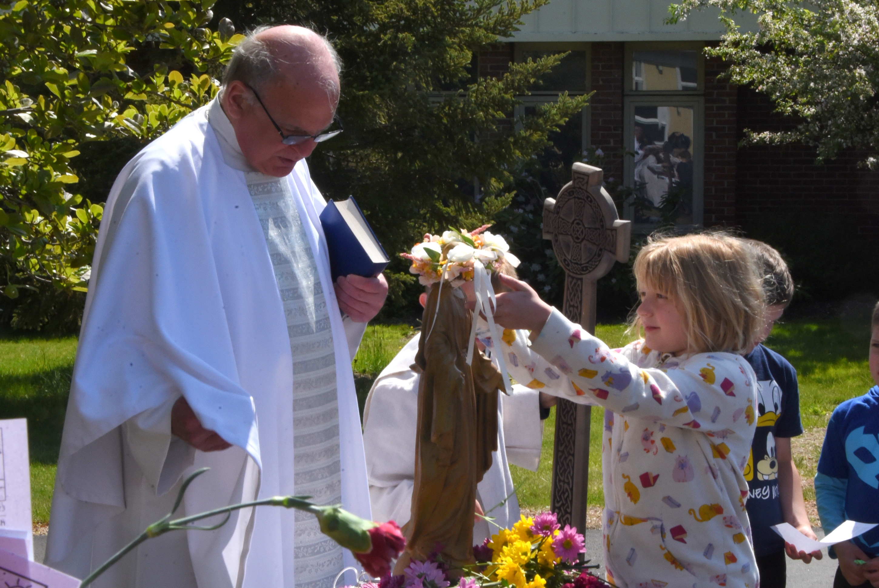 Diocese of Portland | crowning_8.jpg