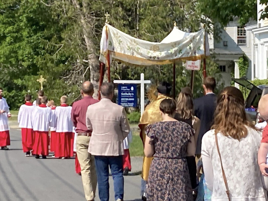 Pictures from Corpus Christi Sunday Eucharistic Processions in Maine ...