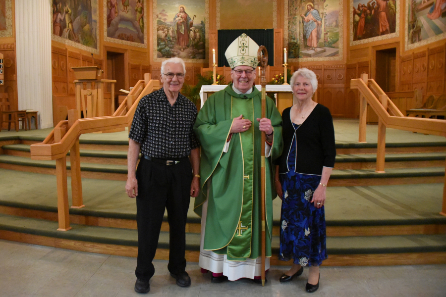 Silver & Gold Mass Honors Couples Celebrating Milestone Anniversaries ...