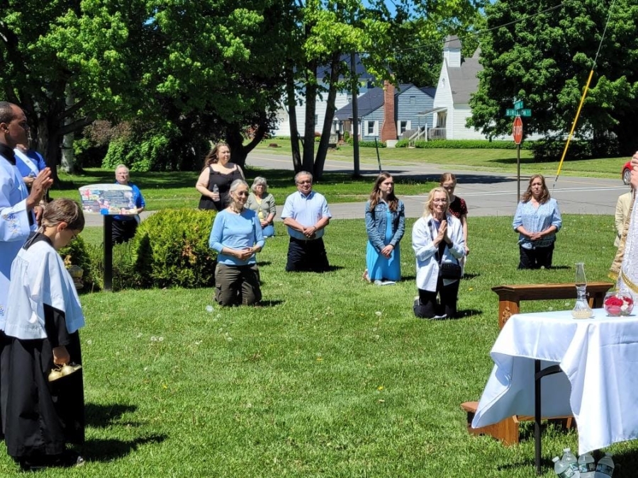 Parishes Statewide Celebrate The Feast Of Corpus Christi With Outdoor