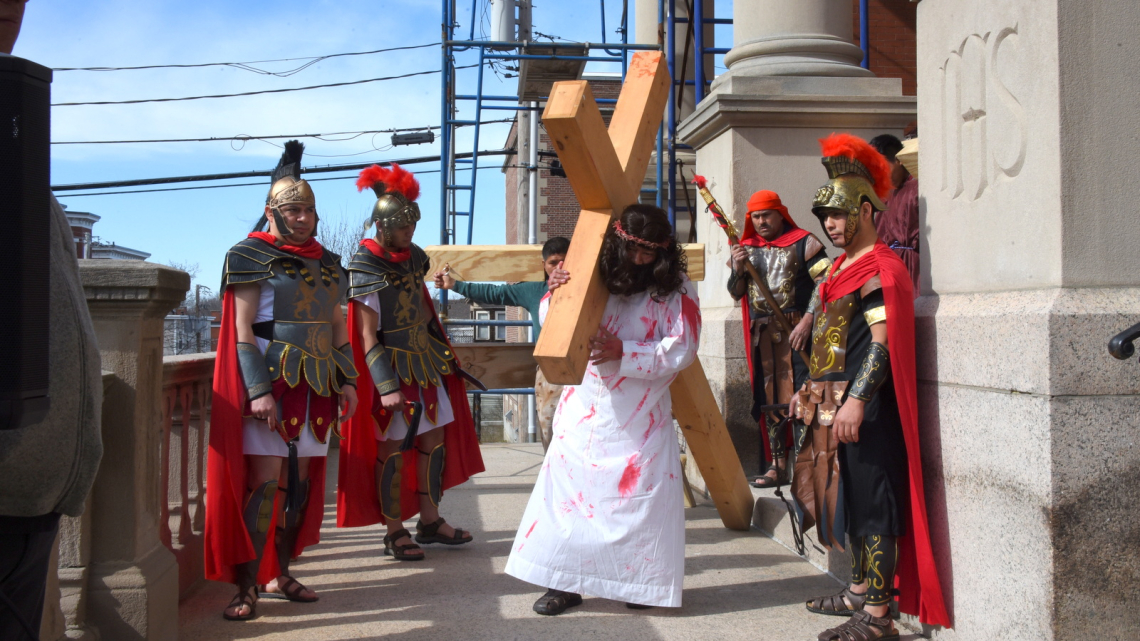 Multilingual Living Stations of the Cross Presented in Portland on Good ...